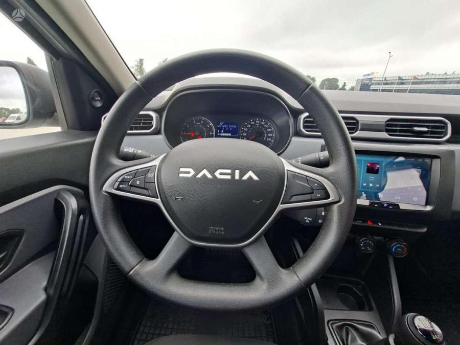 Белый Дачия Duster 2023 в Вильнюс, объемом двигателя 1.00 л и пробегом 51 тыс. км за 11400 €, фото 12 на AUTOMOTO.COM.LV