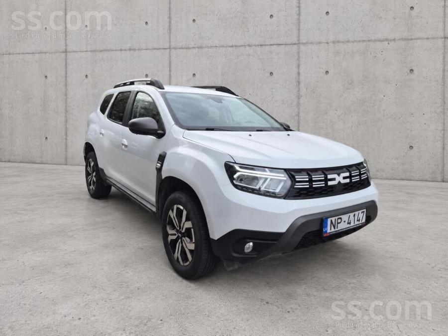 Белый Дачия Duster 2023 в Рига, объемом двигателя 1.30 л и пробегом 80 тыс. км за 12900 €, фото 3 на AUTOMOTO.COM.LV
