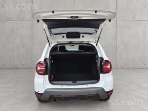 Белый Дачия Duster 2023 в Рига, объемом двигателя 1.30 л и пробегом 80 тыс. км за 12900 €, фото 8 на AUTOMOTO.COM.LV