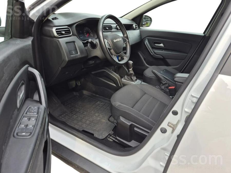 Белый Дачия Duster 2023 в Рига, объемом двигателя 1.30 л и пробегом 80 тыс. км за 12900 €, фото 10 на AUTOMOTO.COM.LV