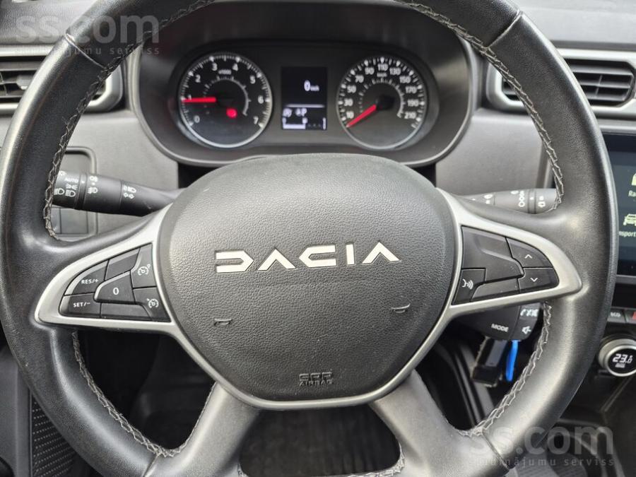 Белый Дачия Duster 2023 в Рига, объемом двигателя 1.30 л и пробегом 80 тыс. км за 12900 €, фото 14 на AUTOMOTO.COM.LV