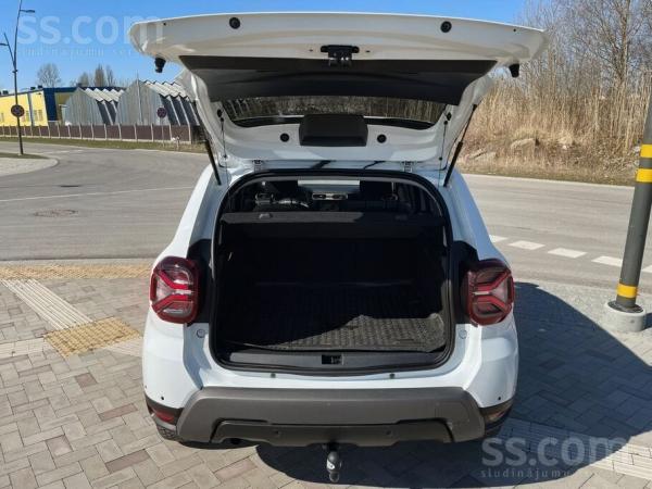 White Dacia Duster 2024 in Riga, with an engine capacity of 1.50 L and mileage of 82 thousand km for 18300 €, photo 5 on AUTOMOTO.COM.LV