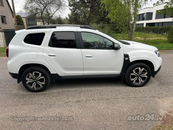 Белый Дачия Duster 2024 в Тарту, объемом двигателя 1.50 л и пробегом 73 тыс. км за 18490 €, фото 5 на AUTOMOTO.COM.LV
