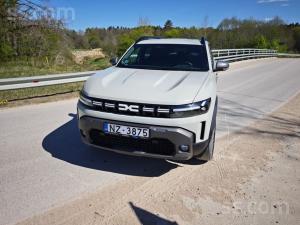 Белый Дачия Duster 2024 в Лиепая, объемом двигателя 1.50 л и пробегом 39 тыс. км за 21780 €, фото 5 на AUTOMOTO.COM.LV