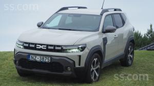 Balts Dacia Duster 2024 Liepāja, ar dzinēja tilpumu 1.60 L un nobraukumu 40 tūkst. km par 21175 €, foto  vietnē AUTOMOTO.COM.LV