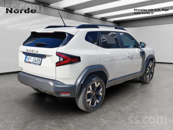 Белый Дачия Duster 2024 в Рига, объемом двигателя 1.60 л и пробегом 14 тыс. км за 22490 €, фото 4 на AUTOMOTO.COM.LV