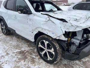 White Dacia Duster 2025 in Kaunas, with an engine capacity of 1.20 L and mileage of 46 thousand km for 9900 €, photo 9 on AUTOMOTO.COM.LV