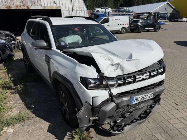 Balts Dacia Duster 2025 Kauņa, ar dzinēja tilpumu 1.00 L un nobraukumu 17 tūkst. km par 9200 €, foto 5 vietnē AUTOMOTO.COM.LV