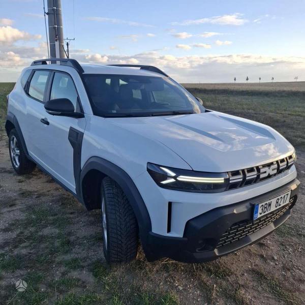 Balts Dacia Duster 2025 Viļņa, ar dzinēja tilpumu 1.00 L un nobraukumu 167 tūkst. km par 13490 €, foto 1 vietnē AUTOMOTO.COM.LV