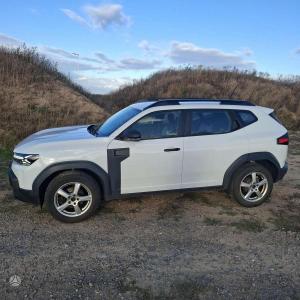 Белый Дачия Duster 2025 в Вильнюс, объемом двигателя 1.00 л и пробегом 167 тыс. км за 13490 €, фото 5 на AUTOMOTO.COM.LV