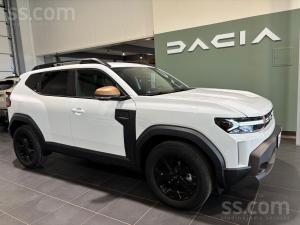 White Dacia Duster 2026 in Liepaja, with an engine capacity of 1.80 L and mileage of 12 thousand km for 26980 €, photo 3 on AUTOMOTO.COM.LV