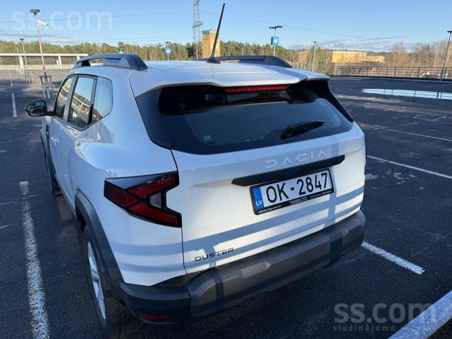White Dacia Duster 2026 in Riga, with an engine capacity of 1.20 L and mileage of 300 thousand km for 19200 €, photo 6 on AUTOMOTO.COM.LV