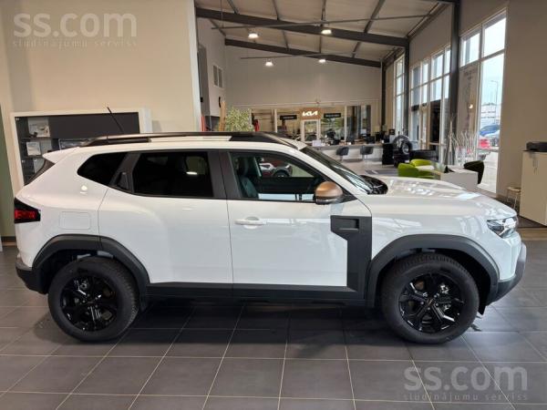 Balts Dacia Duster 2026 Liepāja, ar dzinēja tilpumu 1.20 L un nobraukumu 6 tūkst. km par 29280 €, foto 3 vietnē AUTOMOTO.COM.LV