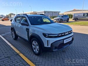 Balts Dacia Duster 2026 Liepāja, ar dzinēja tilpumu 1.20 L un nobraukumu 0 tūkst. km par 19990 €, foto  vietnē AUTOMOTO.COM.LV