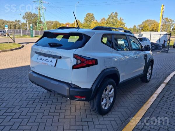 Dacia Duster 2026 Liepāja vietnē Balts Dacia Duster 2026 Liepāja, ar dzinēja tilpumu 1.20 L un nobraukumu 0 tūkst. km par 19990 €, foto 5 vietnē AUTOMOTO.COM.LV