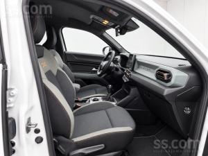 Balts Dacia Duster 2024 Rīga, ar dzinēja tilpumu 1.20 L un nobraukumu 49 tūkst. km par 19980 €, foto 8 vietnē AUTOMOTO.COM.LV