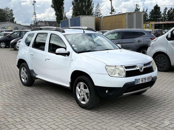 Белый Дачия Duster 2011 в Таураге, объемом двигателя 1.50 л и пробегом 290 тыс. км за 3650 €, фото 3 на AUTOMOTO.COM.LV