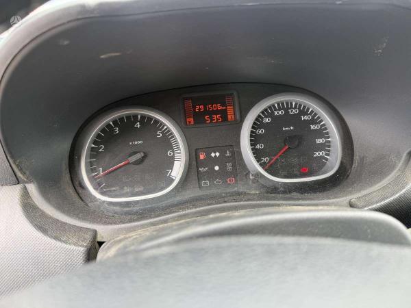 Белый Дачия Duster 2011 в Таураге, объемом двигателя 1.50 л и пробегом 290 тыс. км за 3650 €, фото 7 на AUTOMOTO.COM.LV