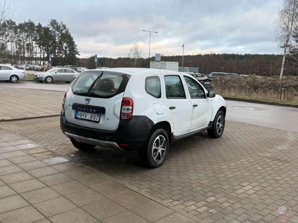 Balts Dacia Duster 2014 Viļņa, ar dzinēja tilpumu 1.60 L un nobraukumu 250 tūkst. km par 1750 €, foto 4 vietnē AUTOMOTO.COM.LV