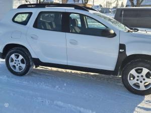 White Dacia Duster 2018 in Siauliai, with an engine capacity of 1.20 L and mileage of 122 thousand km for 8450 €, photo 5 on AUTOMOTO.COM.LV