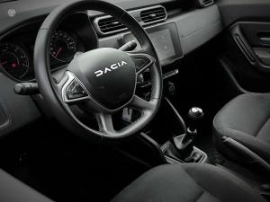 Balts Dacia Duster 2024 Kauņa, ar dzinēja tilpumu 1.00 L un nobraukumu 70 tūkst. km par 13500 €, foto 12 vietnē AUTOMOTO.COM.LV