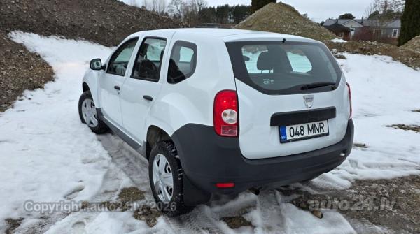Balts Dacia Duster 2011 Tallina, ar dzinēja tilpumu 1.60 L un nobraukumu 196 tūkst. km par 3200 €, foto 2 vietnē AUTOMOTO.COM.LV