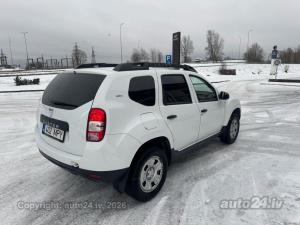 White Dacia Duster 2016 in Narva, with an engine capacity of 1.60 L and mileage of 59 thousand km for 8200 €, photo 4 on AUTOMOTO.COM.LV