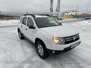 White Dacia Duster 2016 in Narva, with an engine capacity of 1.60 L and mileage of 59 thousand km for 8200 €, photo 5 on AUTOMOTO.COM.LV