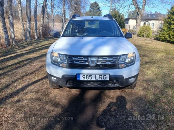 White Dacia Duster 2016 in Tallinn, with an engine capacity of 1.20 L and mileage of 262 thousand km for 5890 €, photo 2 on AUTOMOTO.COM.LV