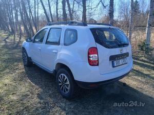 Balts Dacia Duster 2016 Tallina, ar dzinēja tilpumu 1.20 L un nobraukumu 262 tūkst. km par 5890 €, foto 6 vietnē AUTOMOTO.COM.LV