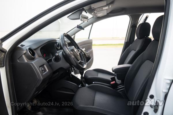 Белый Дачия Duster 2018 в Таллин, объемом двигателя 1.50 л и пробегом 197 тыс. км за 7999 €, фото 7 на AUTOMOTO.COM.LV