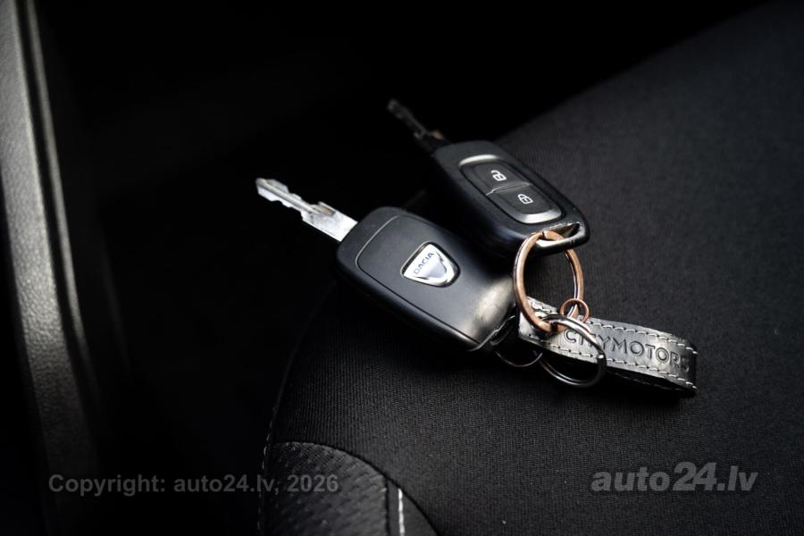 Balts Dacia Duster 2018 Tallina, ar dzinēja tilpumu 1.50 L un nobraukumu 197 tūkst. km par 7999 €, foto 18 vietnē AUTOMOTO.COM.LV