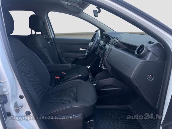 Balts Dacia Duster 2020 Pērnava, ar dzinēja tilpumu 1.30 L un nobraukumu 42 tūkst. km par 13990 €, foto 5 vietnē AUTOMOTO.COM.LV