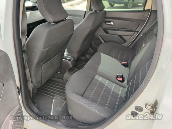 White Dacia Duster 2021 in Tartu, with an engine capacity of 1.00 L and mileage of 80 thousand km for 9900 €, photo 10 on AUTOMOTO.COM.LV