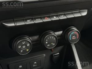 Balts Dacia Duster 2023 Rīga, ar dzinēja tilpumu 1.00 L un nobraukumu 37 tūkst. km par 12950 €, foto 15 vietnē AUTOMOTO.COM.LV