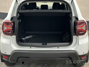 Balts Dacia Duster 2023 Rīga, ar dzinēja tilpumu 1.00 L un nobraukumu 37 tūkst. km par 12950 €, foto 21 vietnē AUTOMOTO.COM.LV