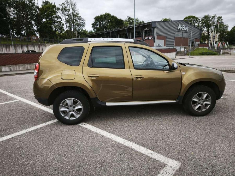 Yellow Dacia Duster 2016 in Telschi, with an engine capacity of 1.60 L and mileage of 199 thousand km for 3850 €, photo 5 on AUTOMOTO.COM.LV