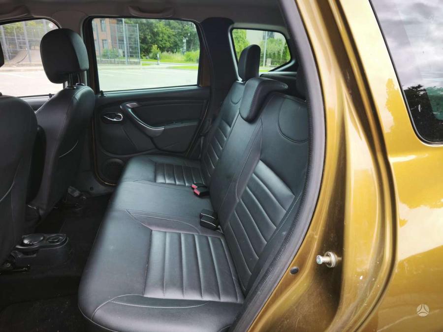 Yellow Dacia Duster 2016 in Telschi, with an engine capacity of 1.60 L and mileage of 199 thousand km for 3850 €, photo 8 on AUTOMOTO.COM.LV