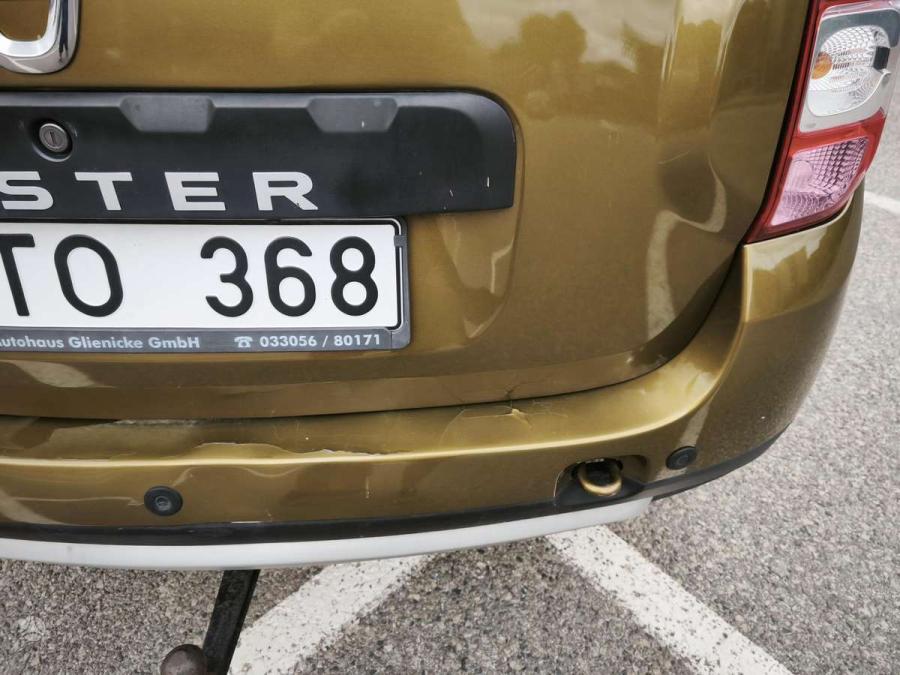 Yellow Dacia Duster 2016 in Telschi, with an engine capacity of 1.60 L and mileage of 199 thousand km for 3850 €, photo 13 on AUTOMOTO.COM.LV