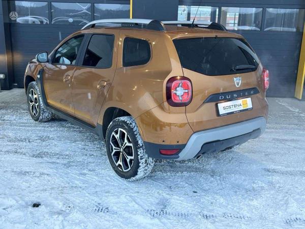 Yellow Dacia Duster 2018 in Vilnius, with an engine capacity of 1.60 L and mileage of 61 thousand km for 9000 €, photo 2 on AUTOMOTO.COM.LV