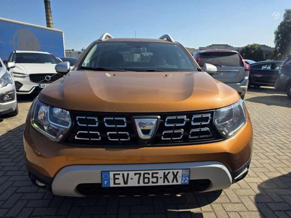 Yellow Dacia Duster 2018 in Taurage, with an engine capacity of 1.46 L and mileage of 190 thousand km for 8900 €, photo 2 on AUTOMOTO.COM.LV
