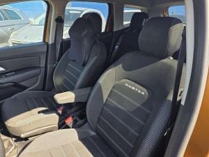 Yellow Dacia Duster 2018 in Taurage, with an engine capacity of 1.46 L and mileage of 190 thousand km for 8900 €, photo 9 on AUTOMOTO.COM.LV