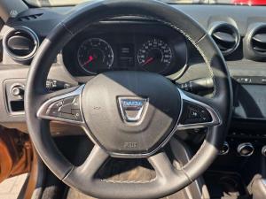 Yellow Dacia Duster 2018 in Taurage, with an engine capacity of 1.46 L and mileage of 190 thousand km for 8900 €, photo 10 on AUTOMOTO.COM.LV