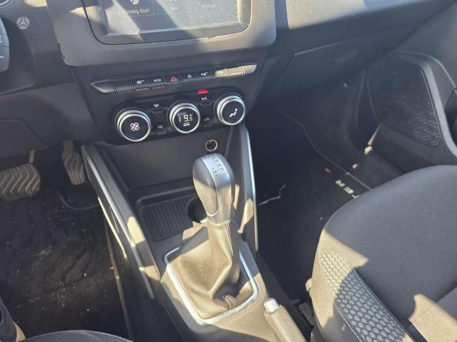 Yellow Dacia Duster 2018 in Taurage, with an engine capacity of 1.46 L and mileage of 190 thousand km for 8900 €, photo 13 on AUTOMOTO.COM.LV