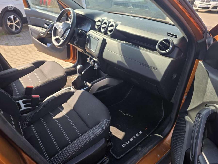 Yellow Dacia Duster 2018 in Taurage, with an engine capacity of 1.46 L and mileage of 190 thousand km for 8900 €, photo 18 on AUTOMOTO.COM.LV