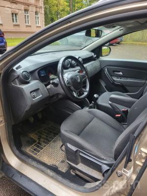 Dzeltens Dacia Duster 2020 Rīga, ar dzinēja tilpumu 1.50 L un nobraukumu 267 tūkst. km par 6200 €, foto 6 vietnē AUTOMOTO.COM.LV