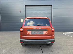 Brown Dacia Jogger 2023 in Kaunas, with an engine capacity of 1.00 L and mileage of 130 thousand km for 5800 €, photo 8 on AUTOMOTO.COM.LV