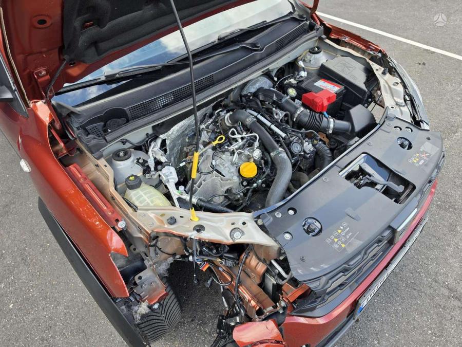 Brown Dacia Jogger 2023 in Kaunas, with an engine capacity of 1.00 L and mileage of 130 thousand km for 5800 €, photo 11 on AUTOMOTO.COM.LV