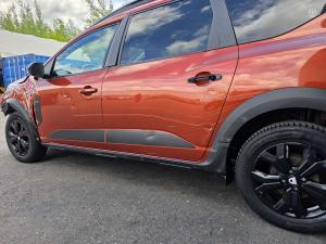 Brown Dacia Jogger 2023 in Kaunas, with an engine capacity of 1.00 L and mileage of 130 thousand km for 5800 €, photo 18 on AUTOMOTO.COM.LV