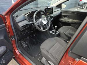 Brown Dacia Jogger 2023 in Kaunas, with an engine capacity of 1.00 L and mileage of 130 thousand km for 5800 €, photo 21 on AUTOMOTO.COM.LV